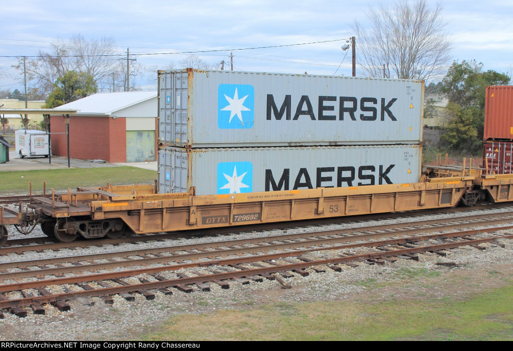 DTTX 729692 A CSX Train Q102